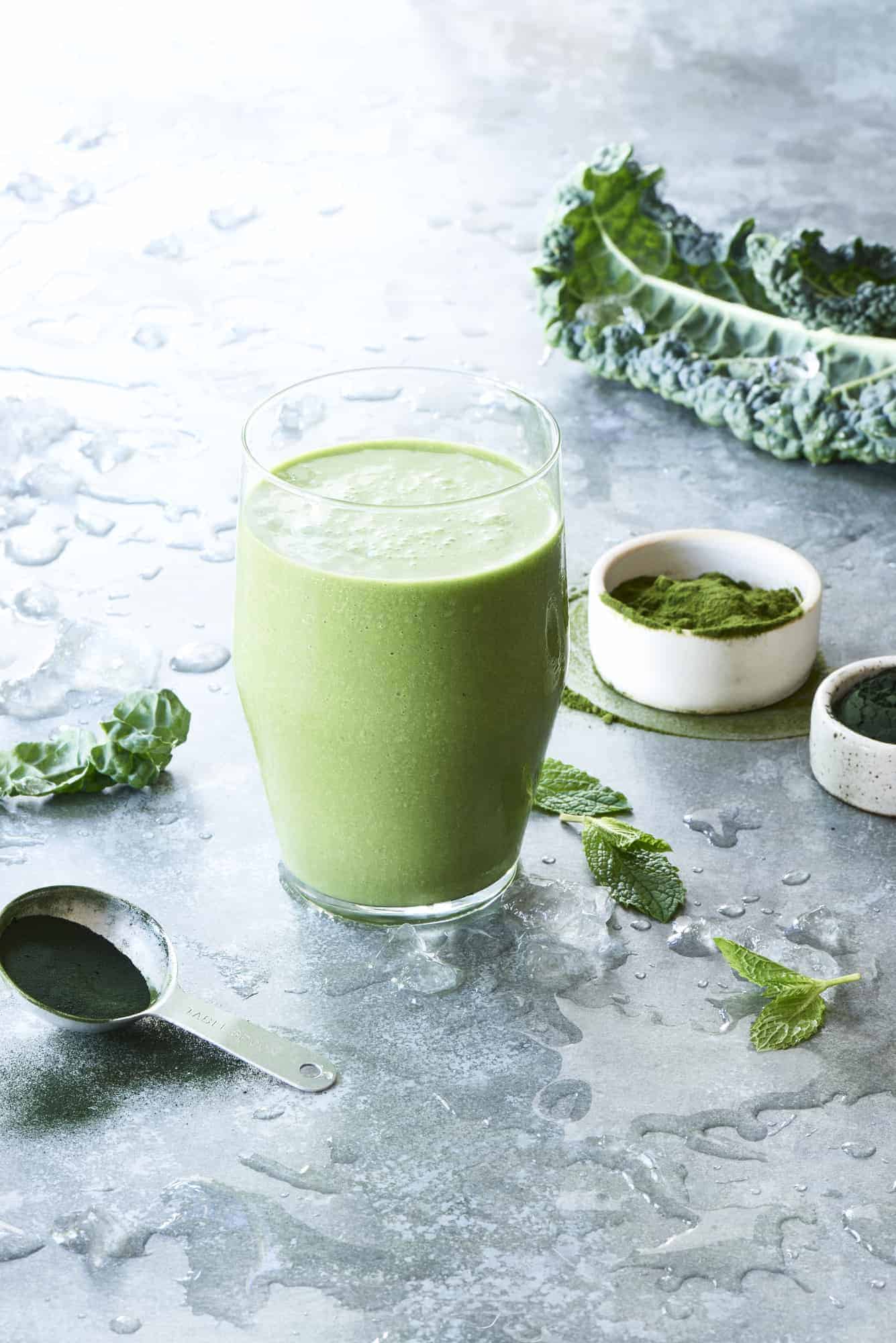 Queen of the Superfood Smoothie Recipes: Chlorella Pear Smoothie ...
